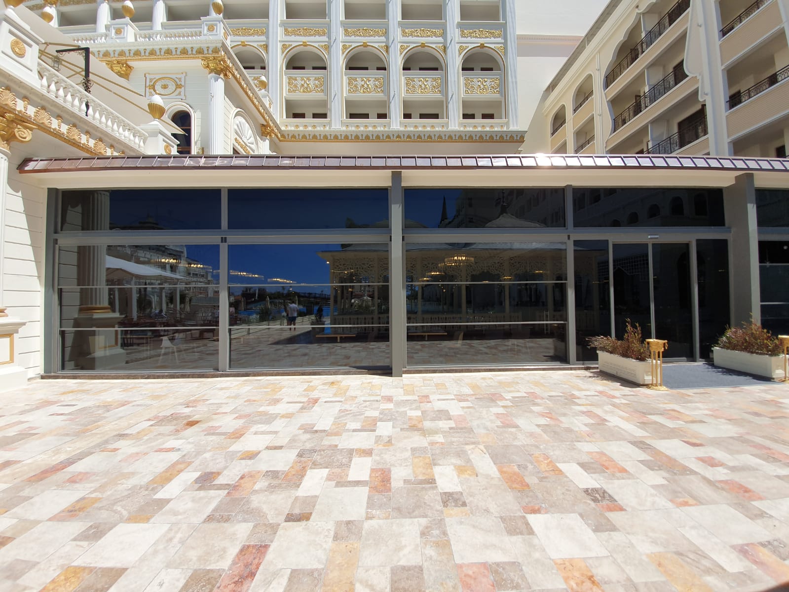 VERTIARC – Vertical Sliding System – Alu Arc – Gurkan Building Elements